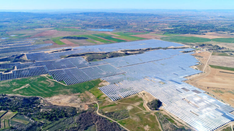 Le più grandi centrali solari del mondo. 12: Parco solare Escatrón ...