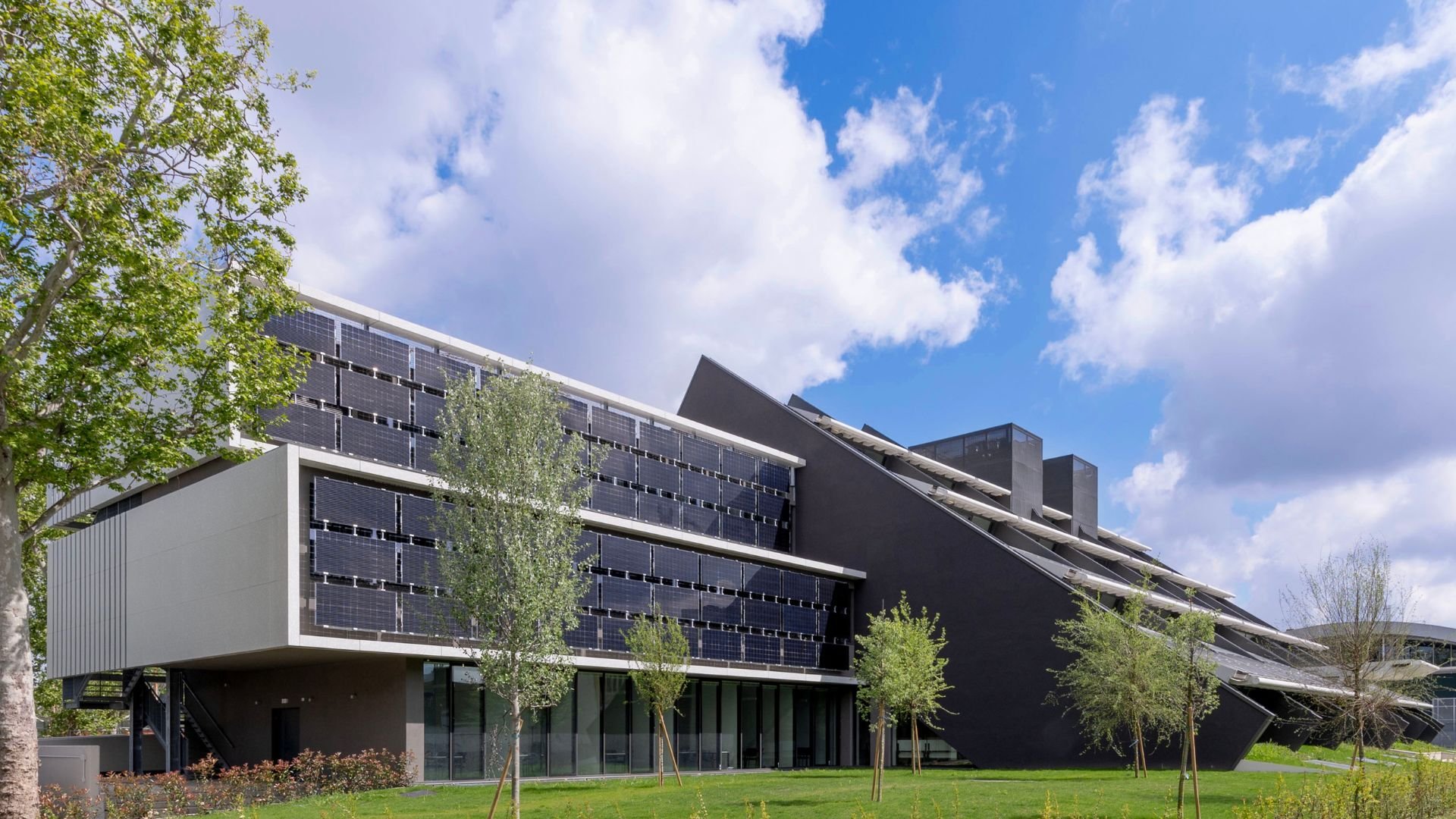 Politecnico di Milano inaugura edificio smart con laboratori su ...