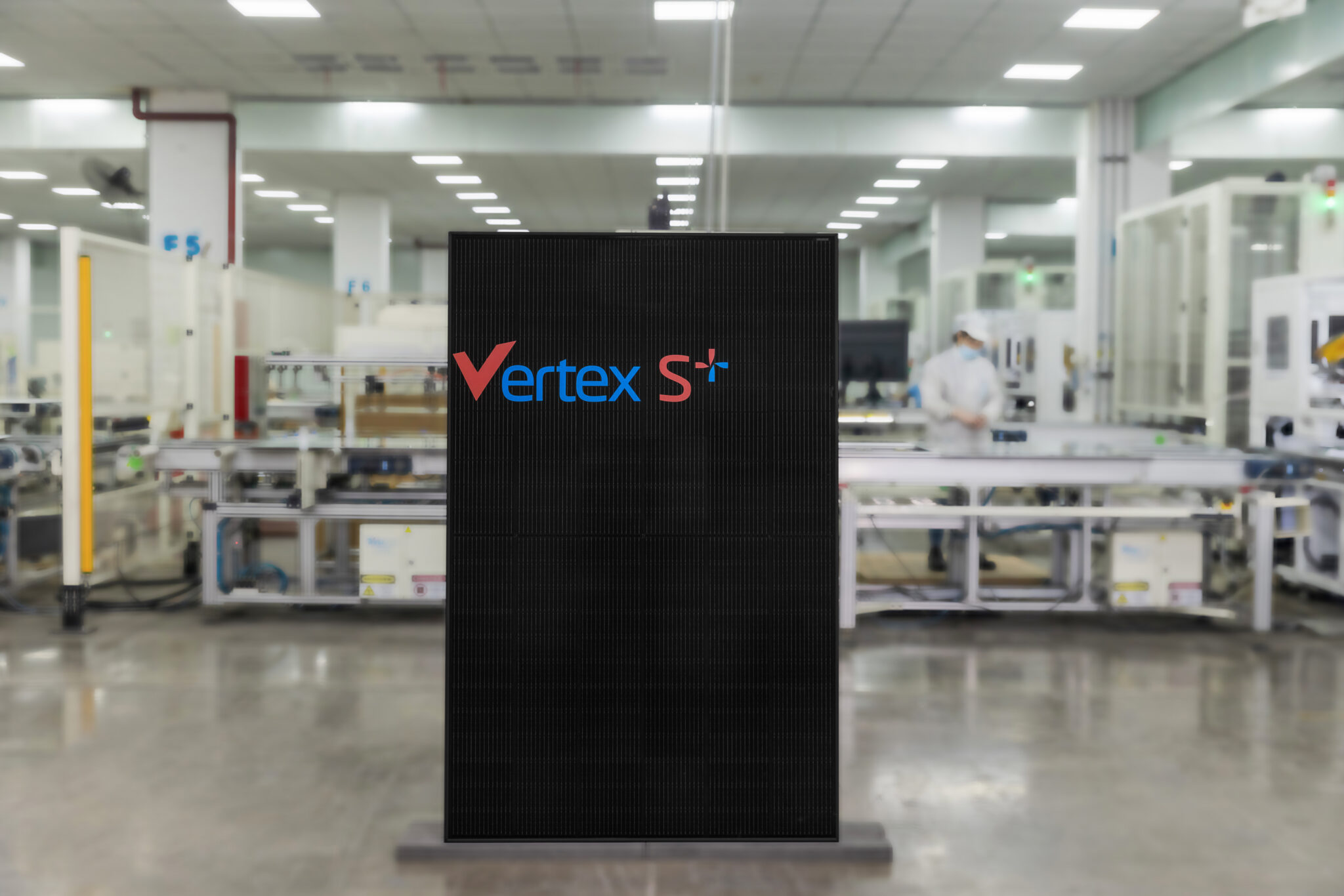 Trina Solar avvia la produzione di massa di moduli full-black da 430 ...